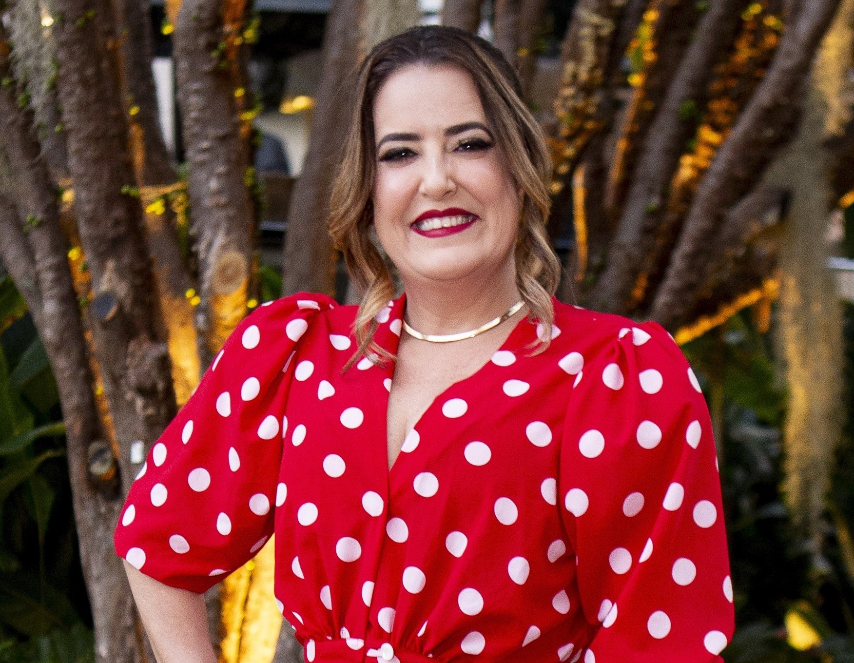 Apresentadora Melissa Paula lança livro sobre violência contra a mulher ...